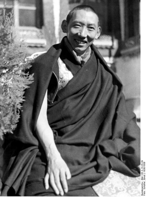 Das Tulku-System – Dagyab Kyabgön Rinpoche